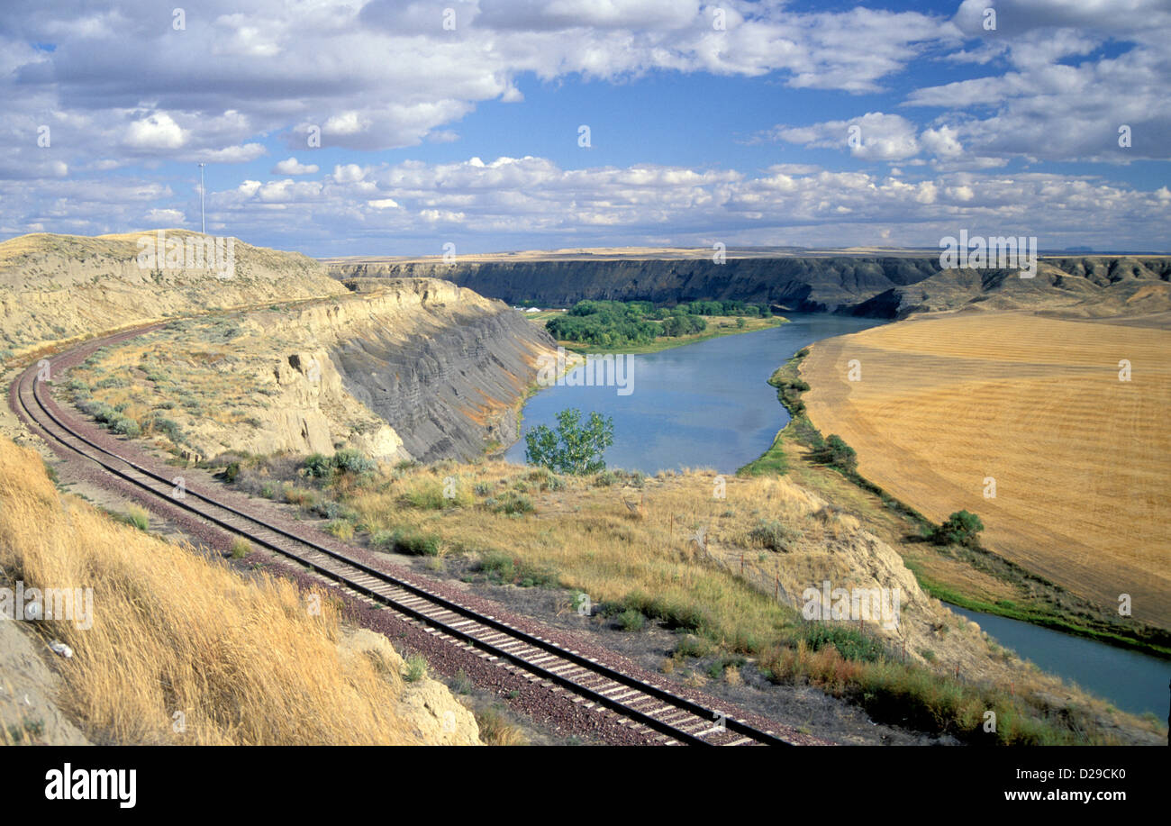 Montana. Railroad Tracks Along Missouri River Stock Photo - Alamy