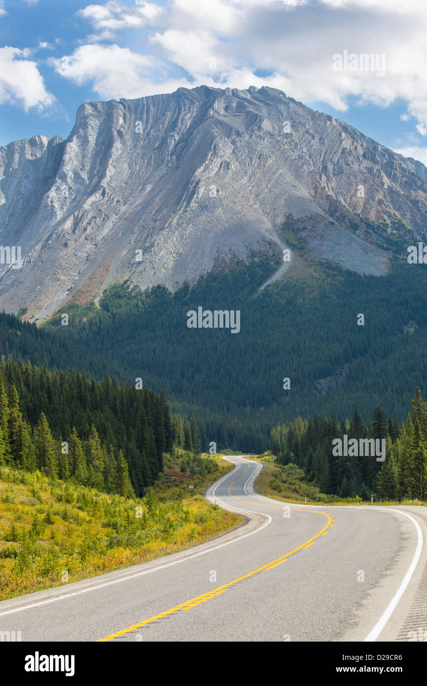 Route 40 scenic highway alberta hi-res stock photography and images - Alamy