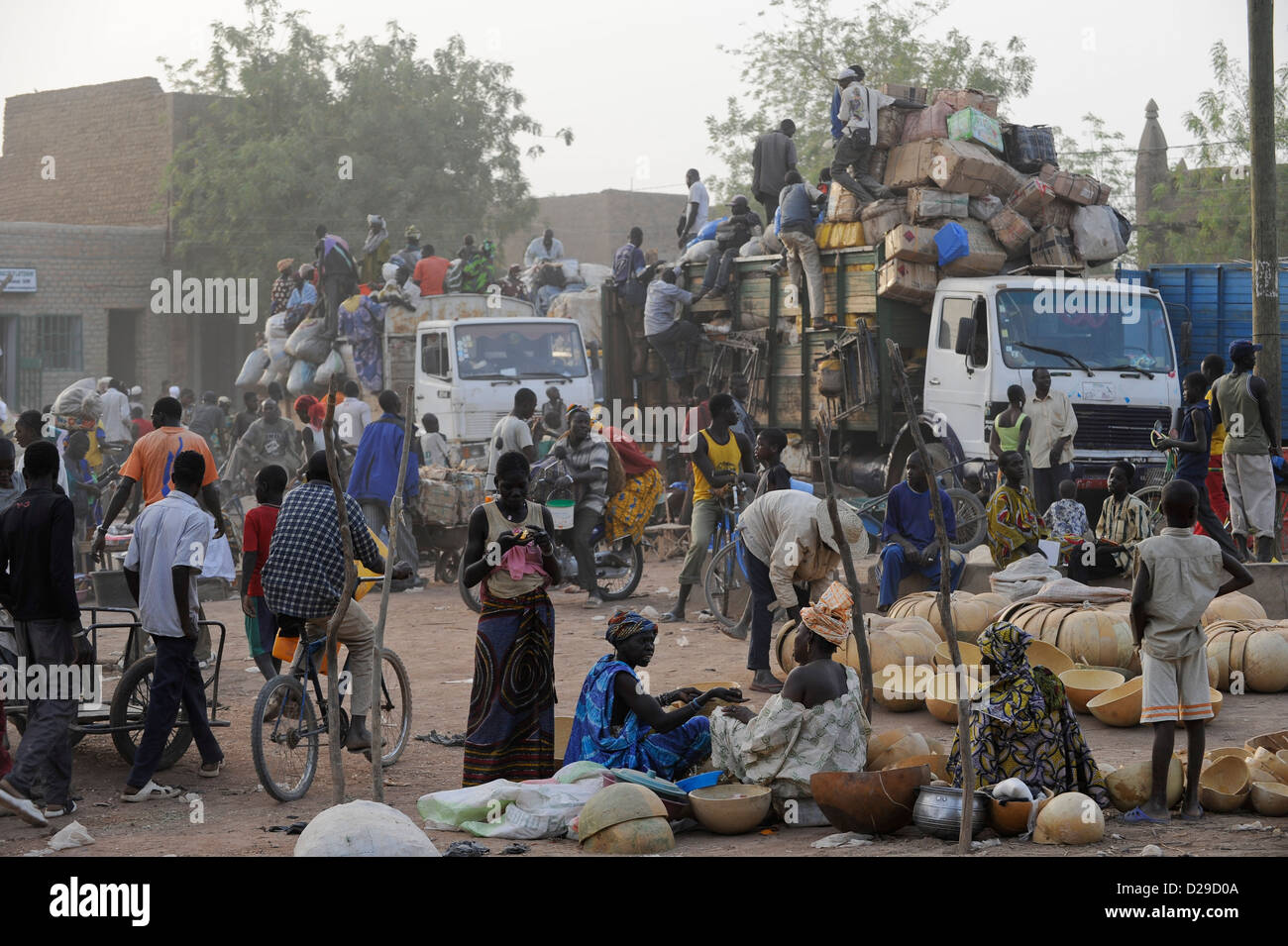 Africa, Mali, market day in Djenné Stock Photo - Alamy