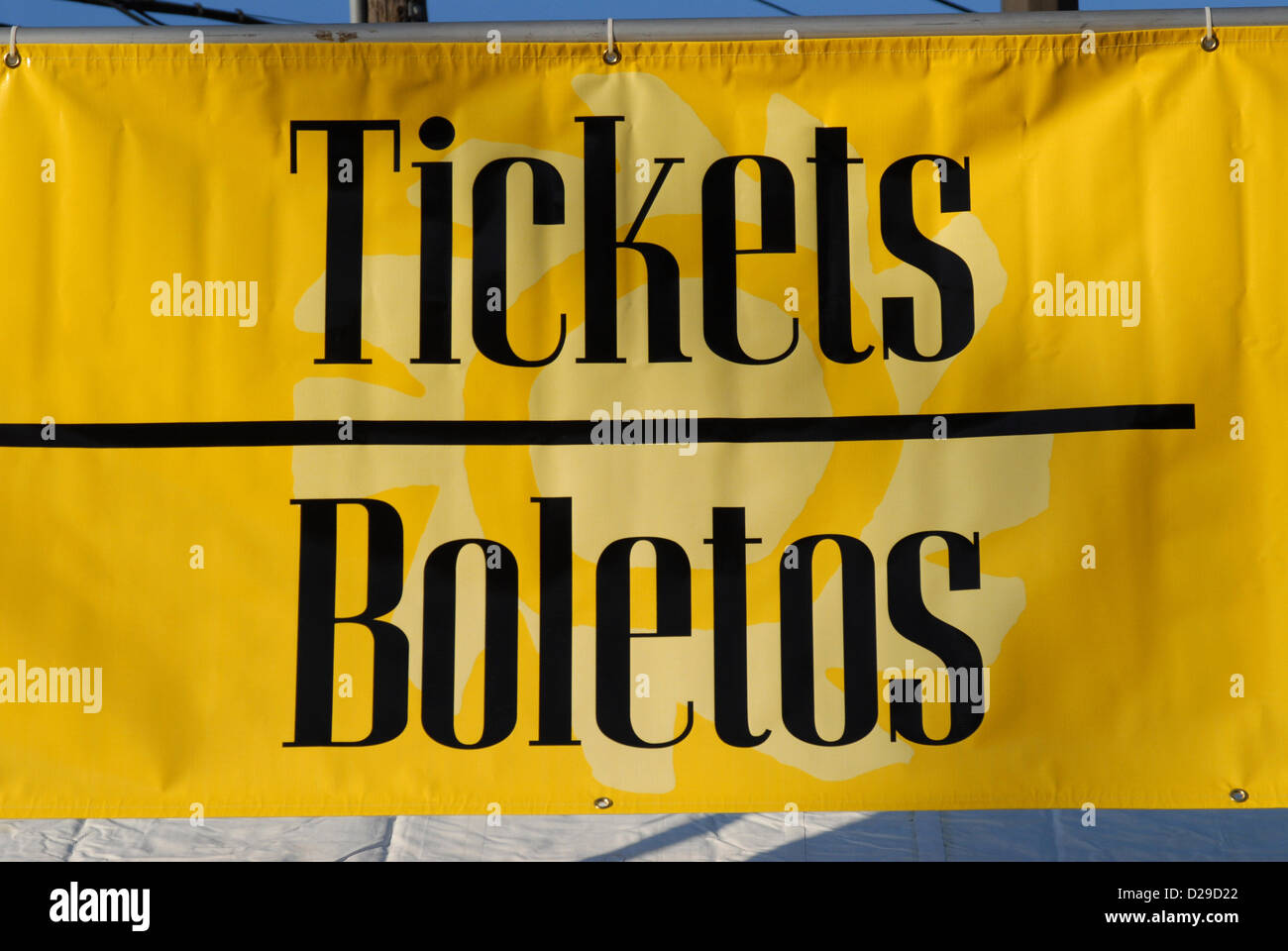 Bi lingual ticket sign hi-res stock photography and images - Alamy