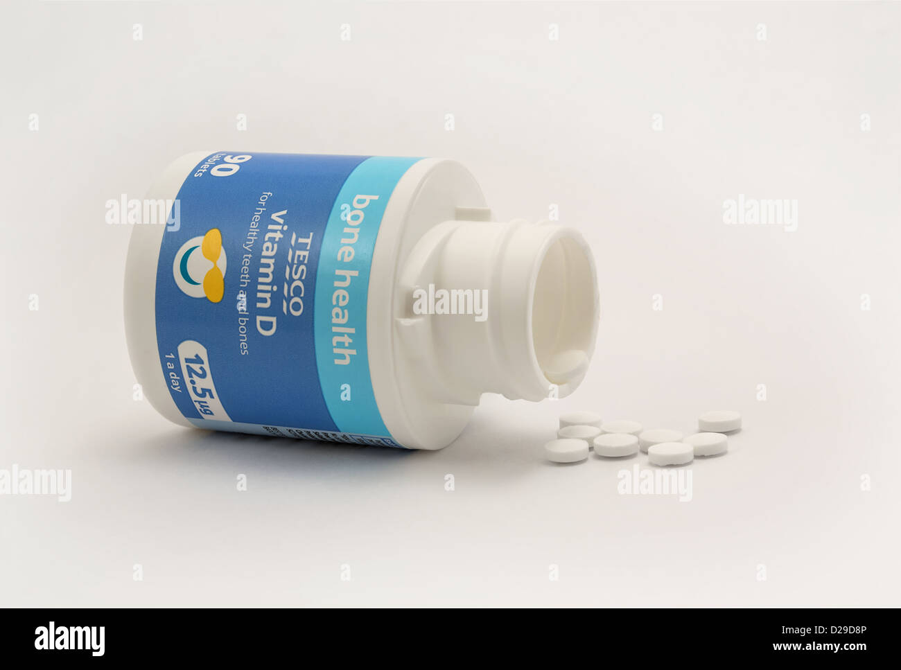 Vitamin d tablets hi-res stock photography and images - Alamy