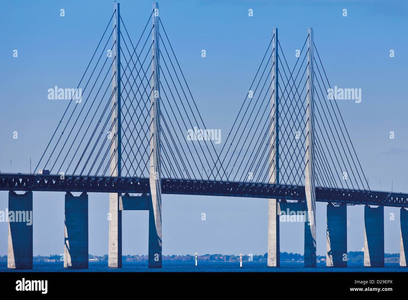 Connection between towers hi-res stock photography and images - Alamy
