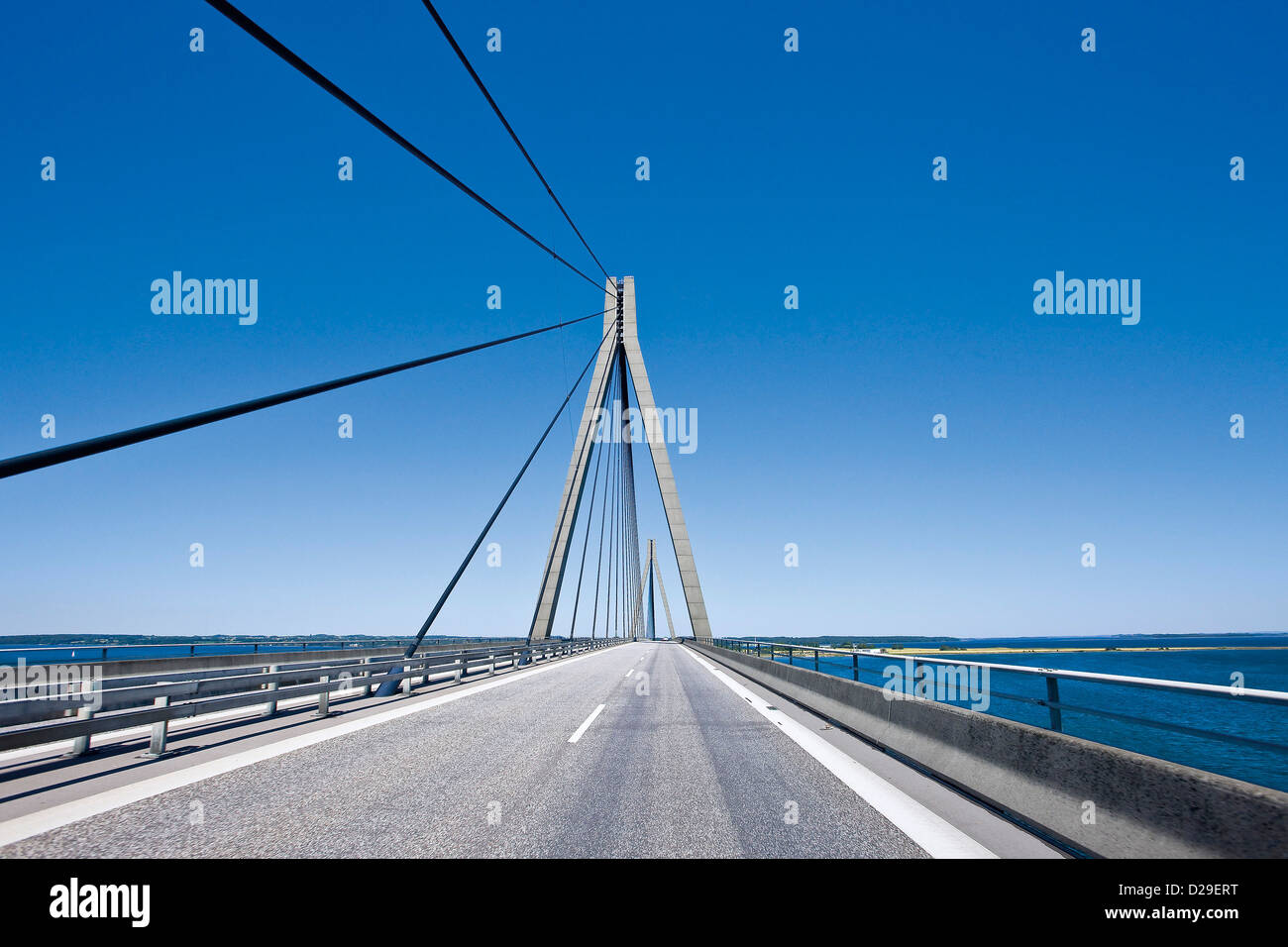 Crossing the Faro Bridge between Ze Stock Photo - Alamy