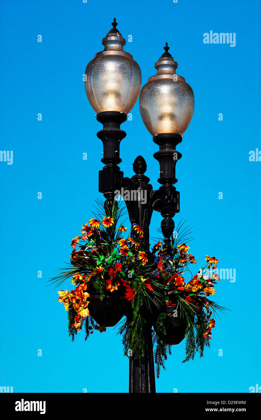 Old street light california hi-res stock photography and images - Alamy