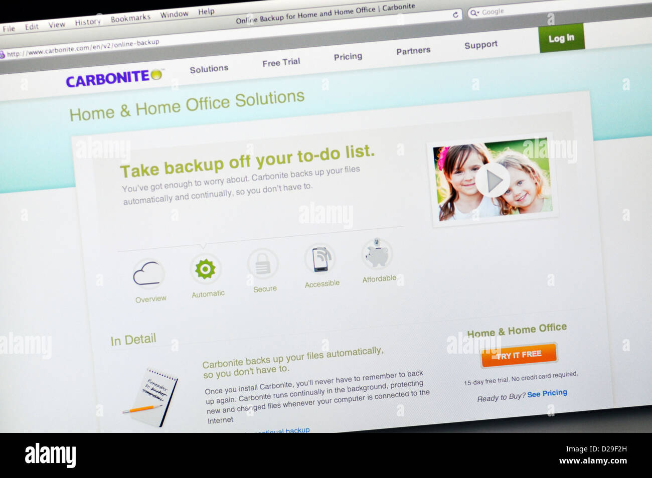 Carbonite website - online data backup service Stock Photo - Alamy