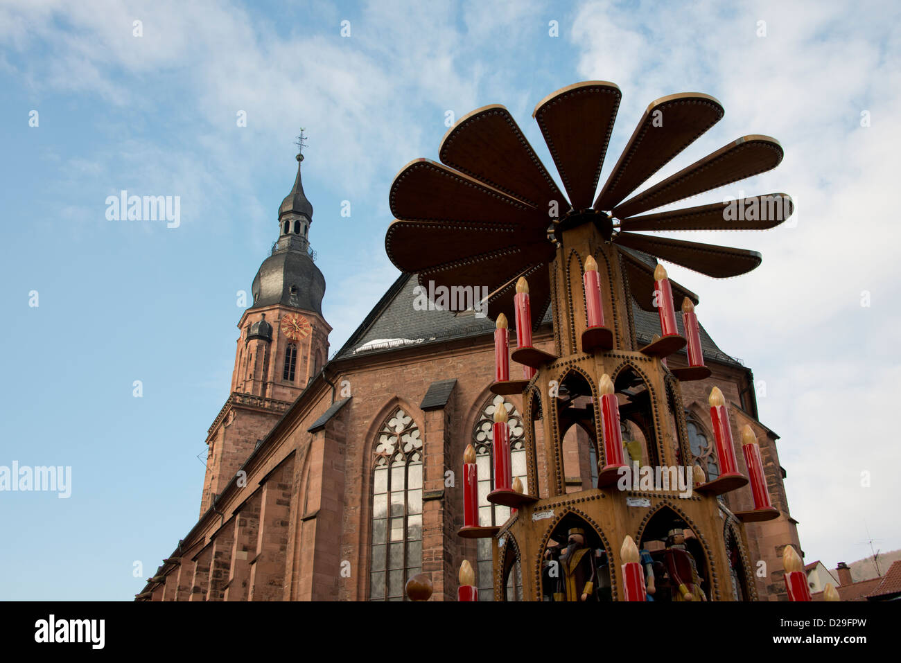 Giant pyramid hi-res stock photography and images - Alamy