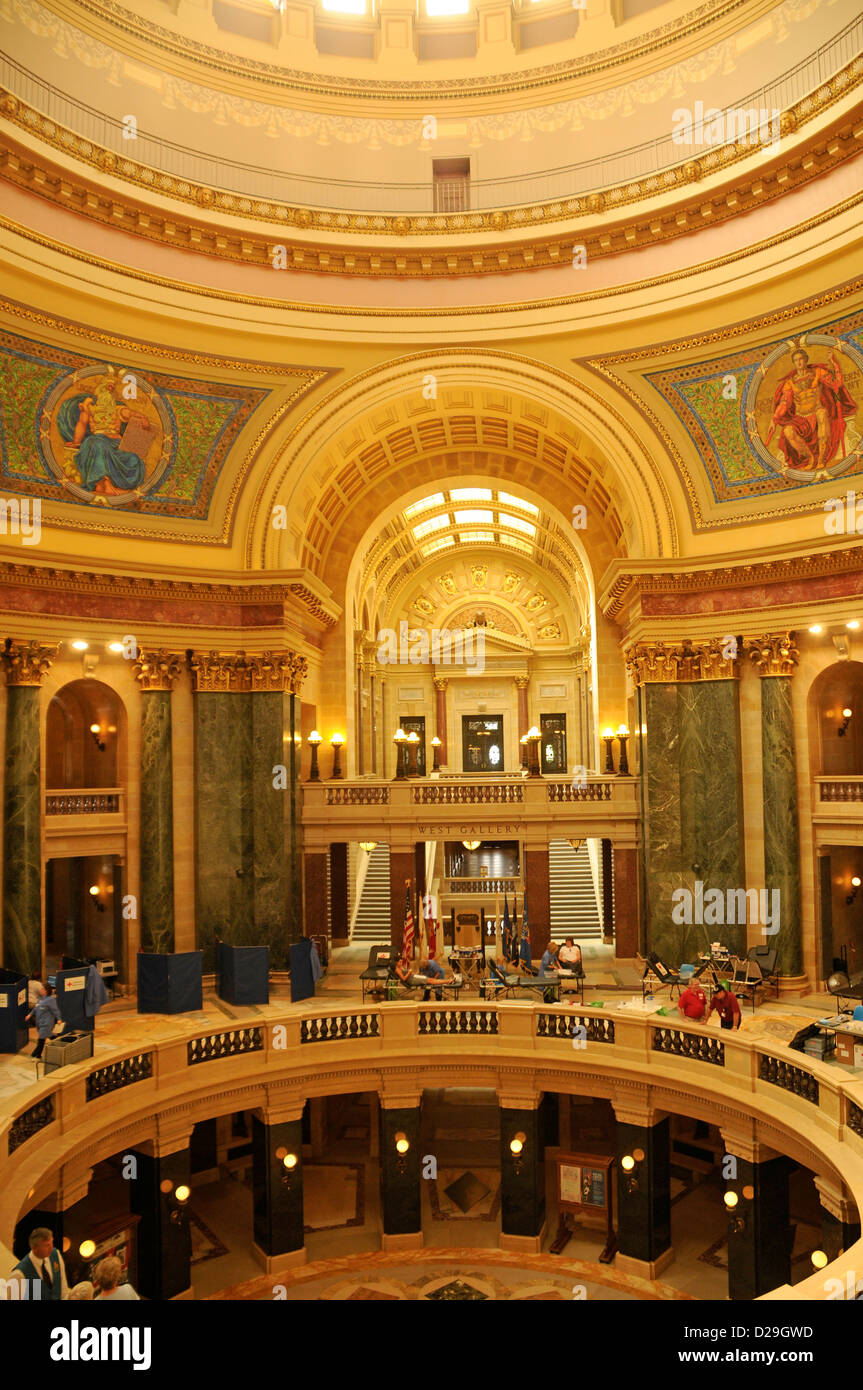 Rotunda, Wisconsin State Capitol. Madison, Wisconsin Stock Photo - Alamy