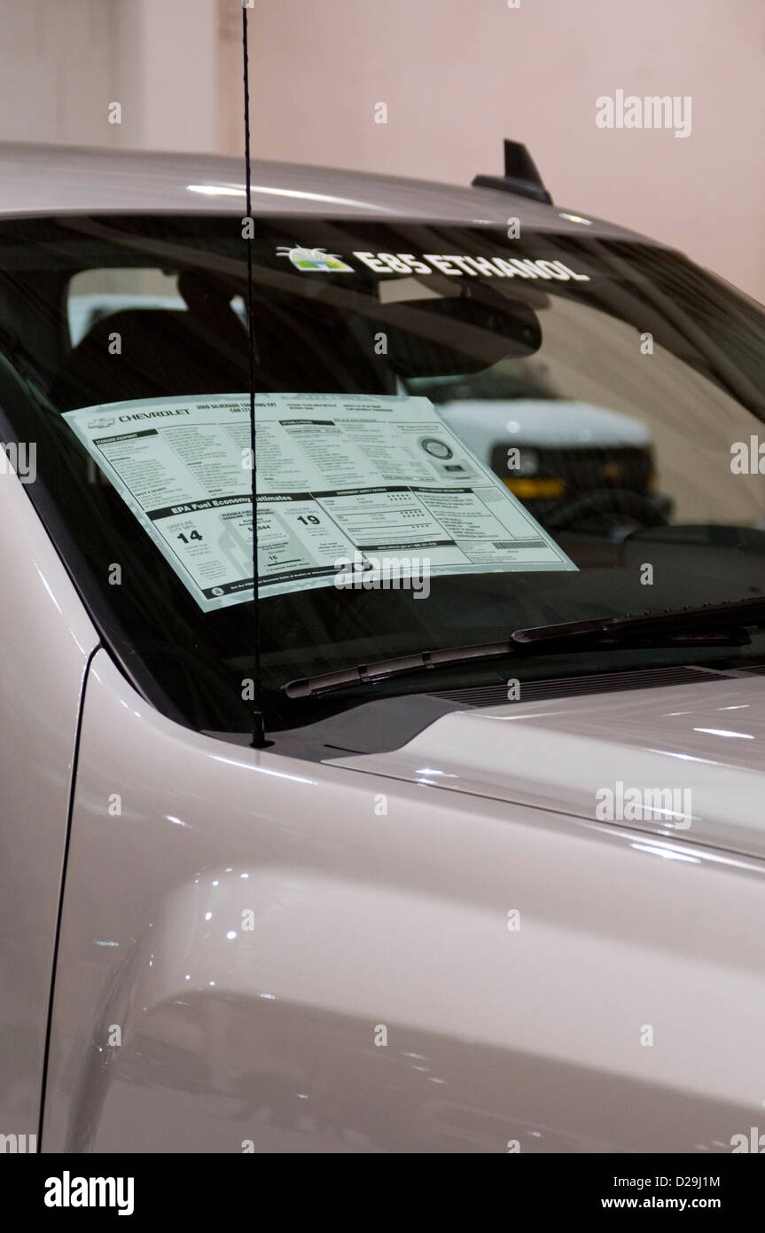 Price tag sticker hi-res stock photography and images - Alamy