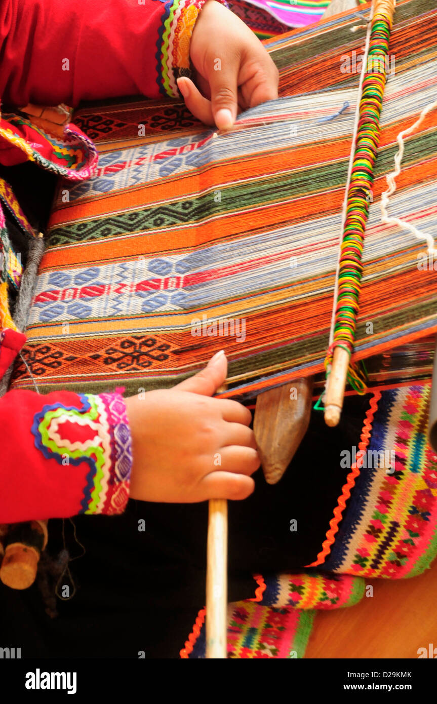 Peruvian weaver hi-res stock photography and images - Alamy
