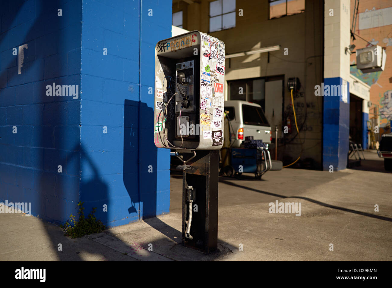 Payphone sidewalk broken phone hi-res stock photography and images - Alamy