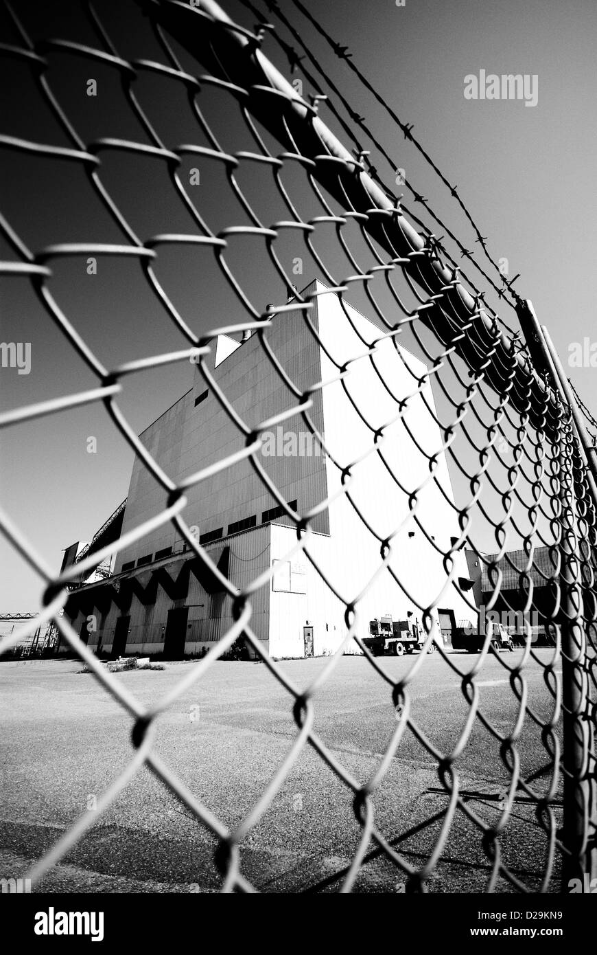 Behind fence hi-res stock photography and images - Alamy