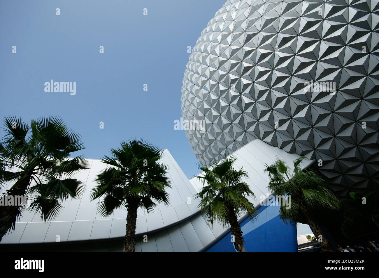 Circular centre hi-res stock photography and images - Alamy