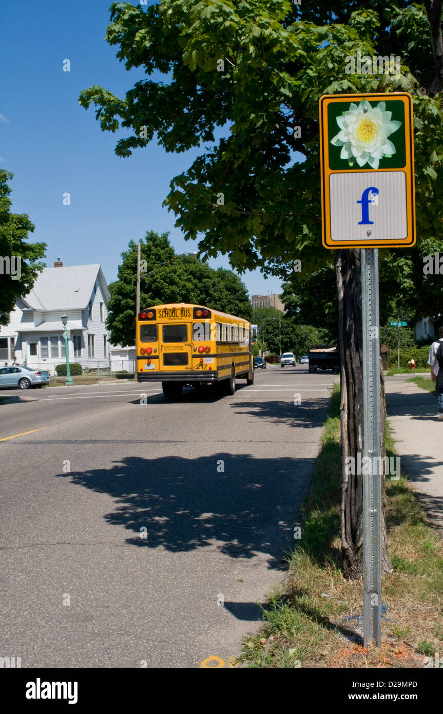 Neighborhood traffic sign Stock Photo - Alamy