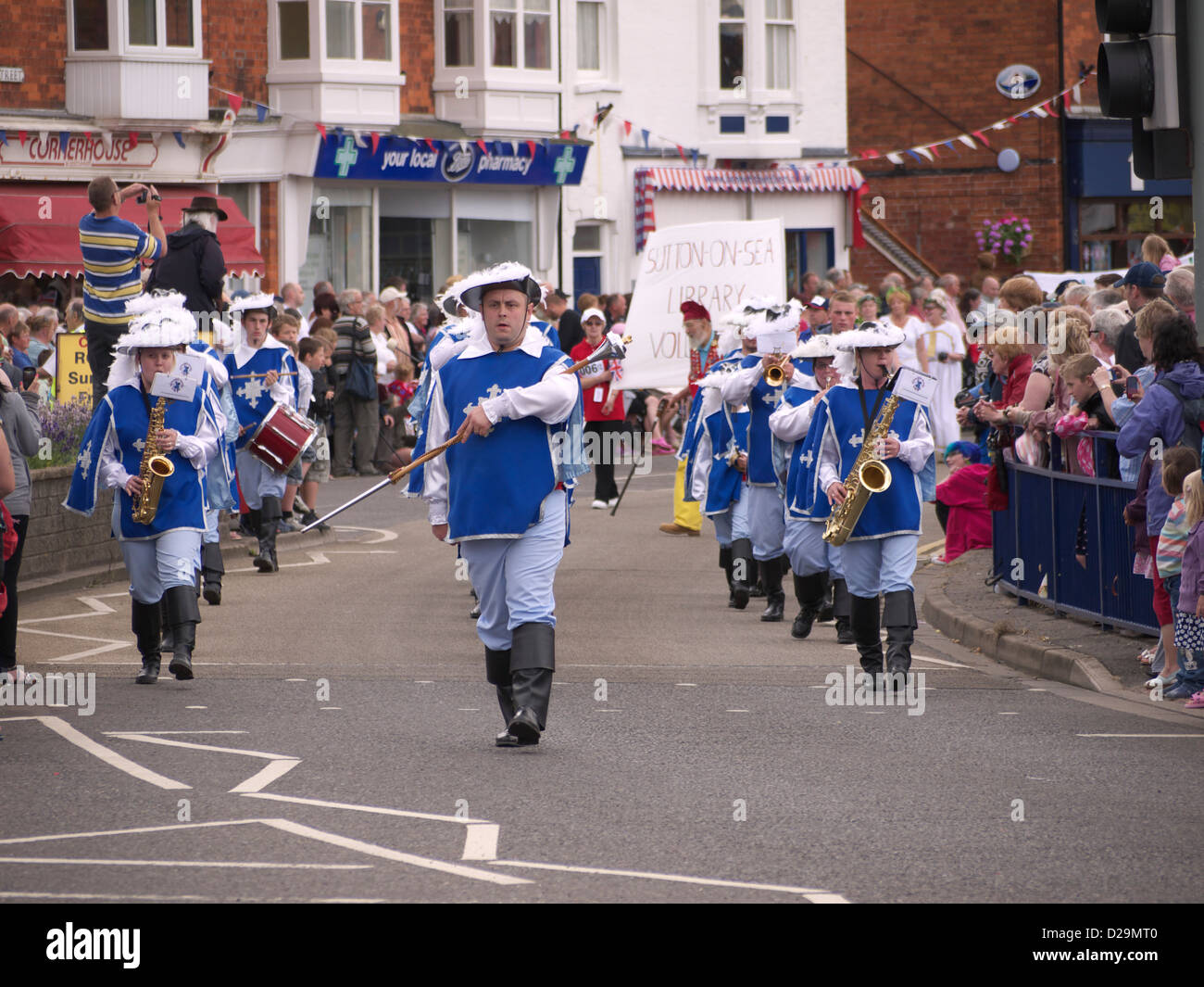 Part sutton on sea carnival hi-res stock photography and images - Alamy