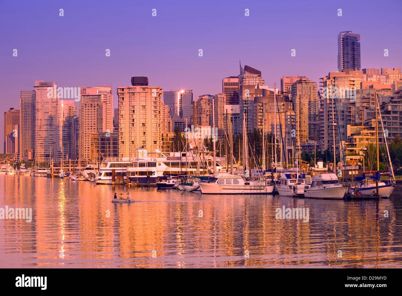 COAL HARBOUR FROM STANLEY PARK DOWNTOWN SKYLINE VANCOUVER BRITISH ...