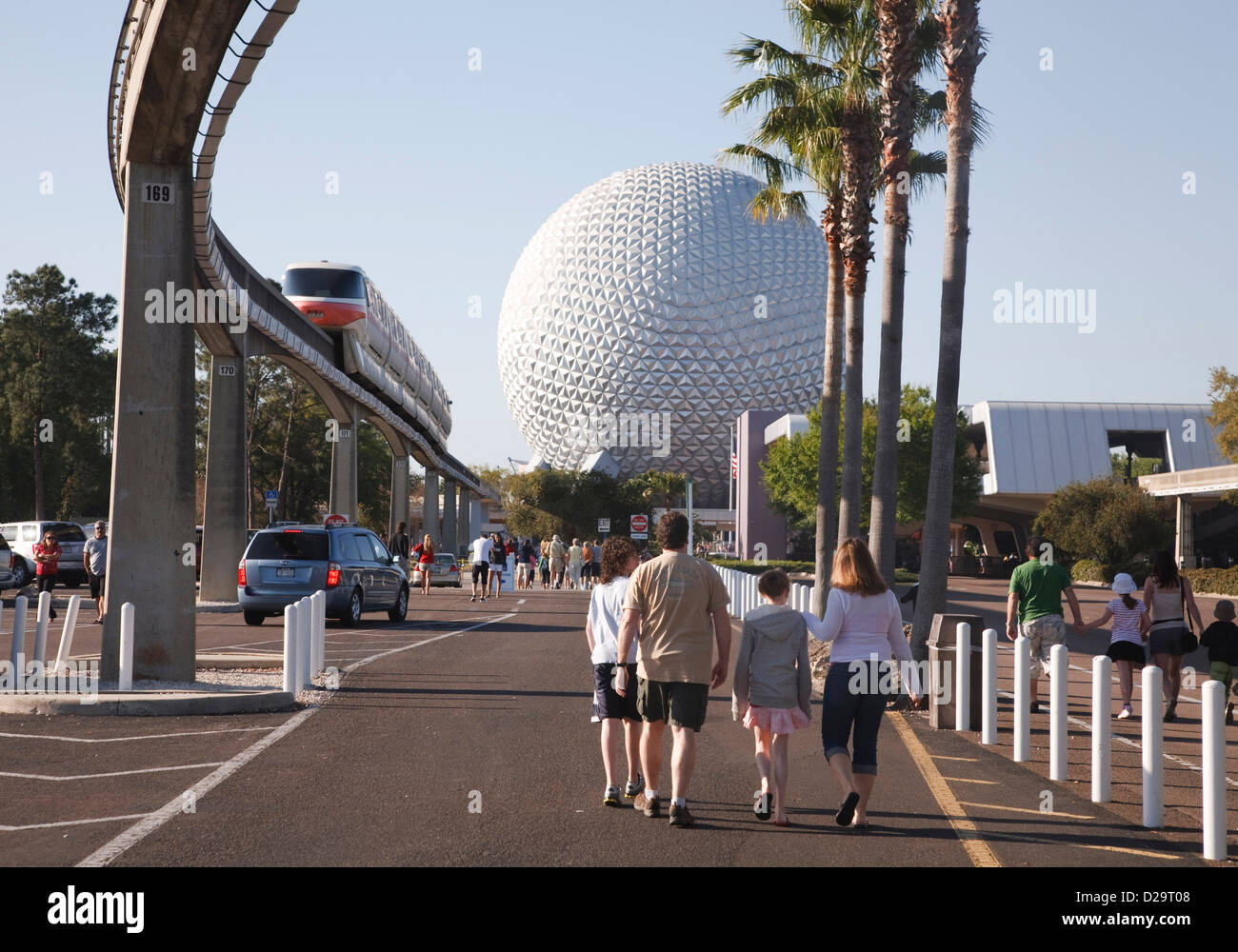 Spaceship earth in epcot hi-res stock photography and images - Alamy