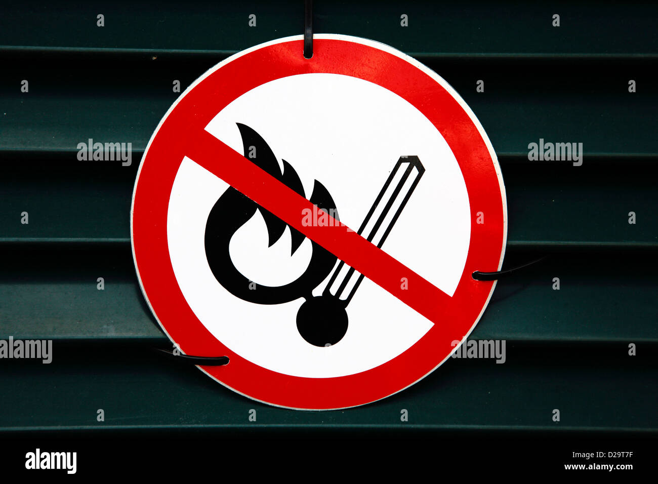 Fire ban sign hi-res stock photography and images - Alamy