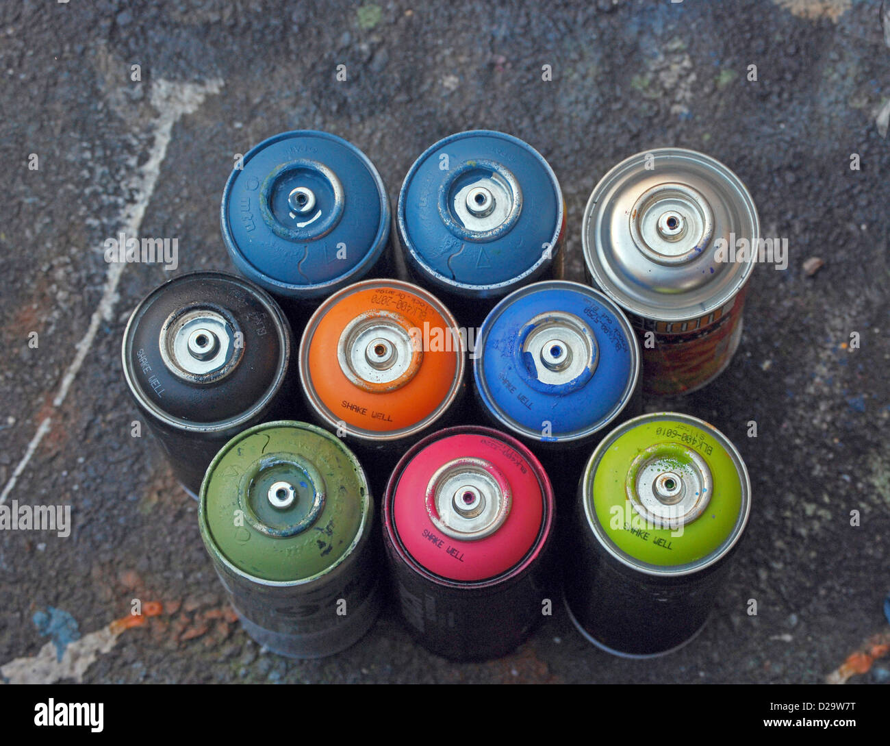 Aerosol spray paint cans in various colors at 5 Pointz graffiti art ...