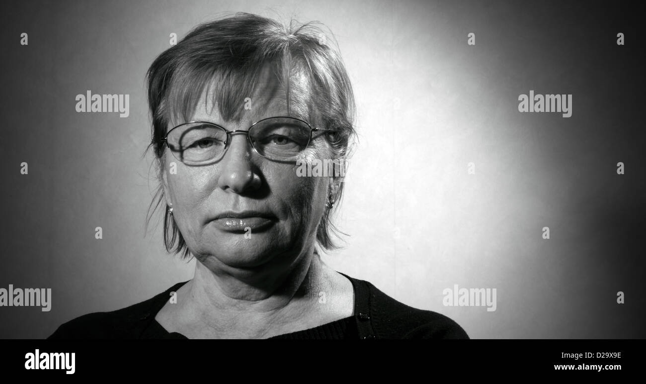 Middle maturity hi-res stock photography and images - Alamy