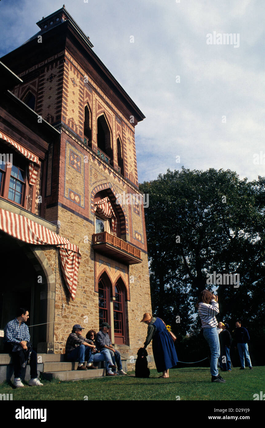 New York, Hudson. Visitors Waiting For Tour Of Olana Estate Stock Photo ...