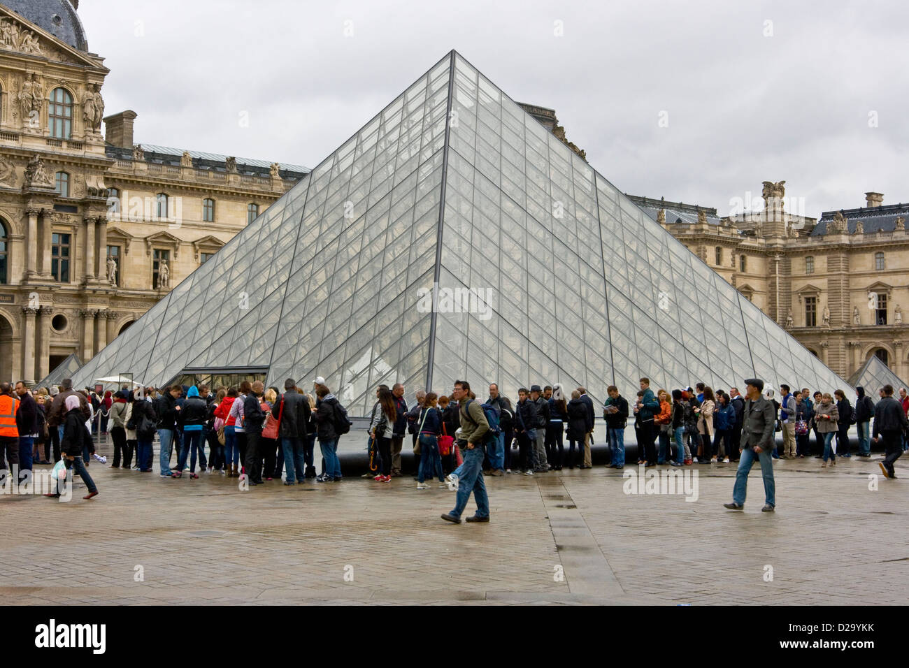Louvre pyramid structure hi-res stock photography and images - Alamy