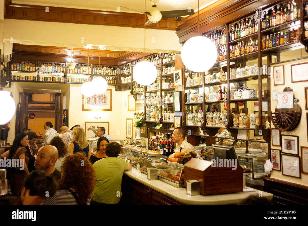 Bar madrid hi-res stock photography and images - Alamy