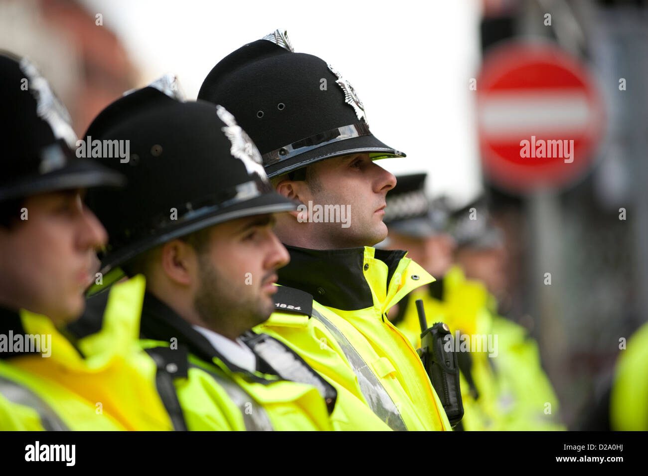 Stand guard hi-res stock photography and images - Alamy