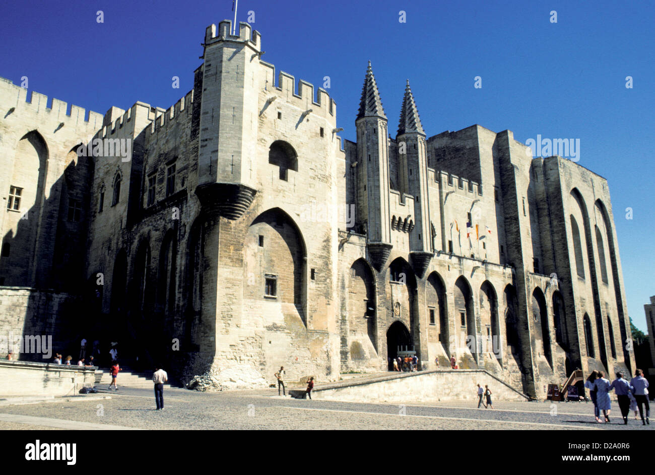 Avignon shopping street hi-res stock photography and images - Alamy