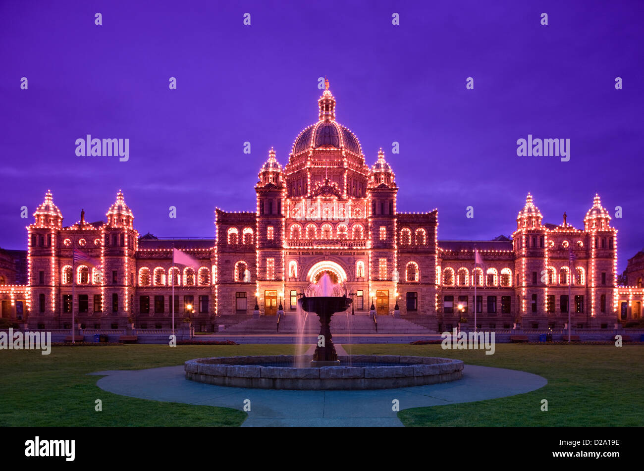 FOUNTAIN LEGISLATIVE PARLIAMENT BUILDINGS INNER HARBOUR VICTORIA ...