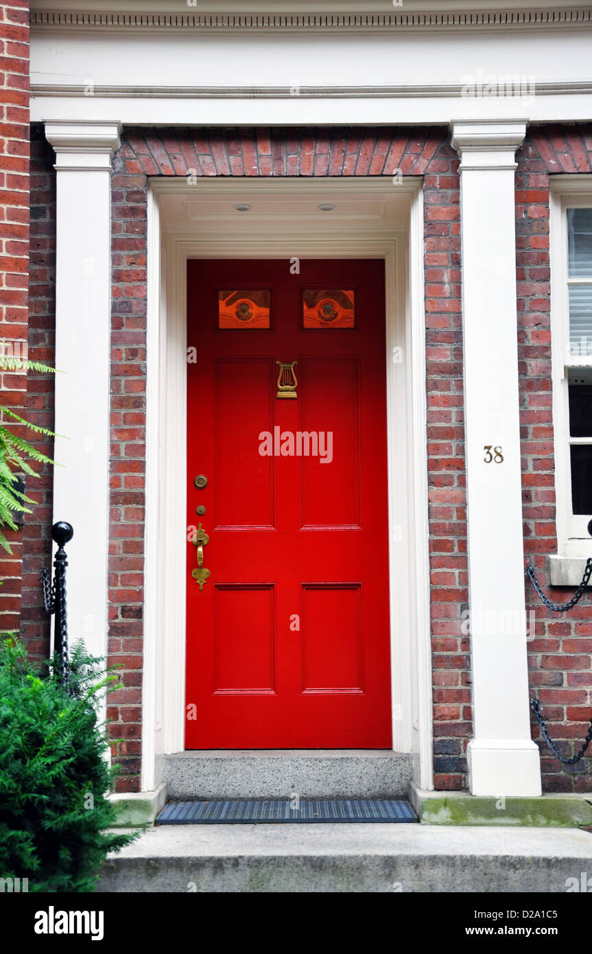 Red painted front door, Beacon Hill neighborhood, Boston, Massachusetts ...