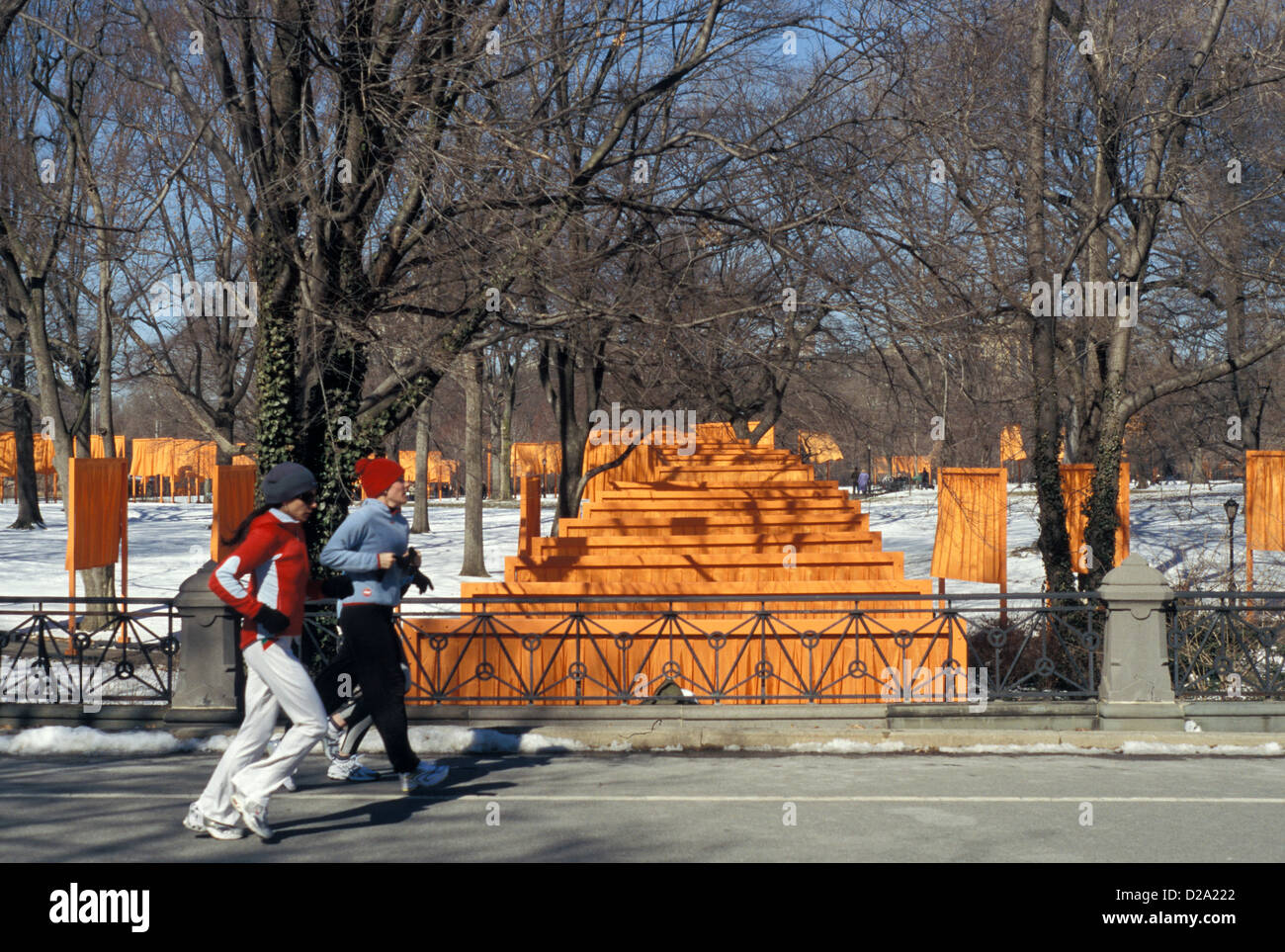 Central park new york park drive bridge hi-res stock photography and ...