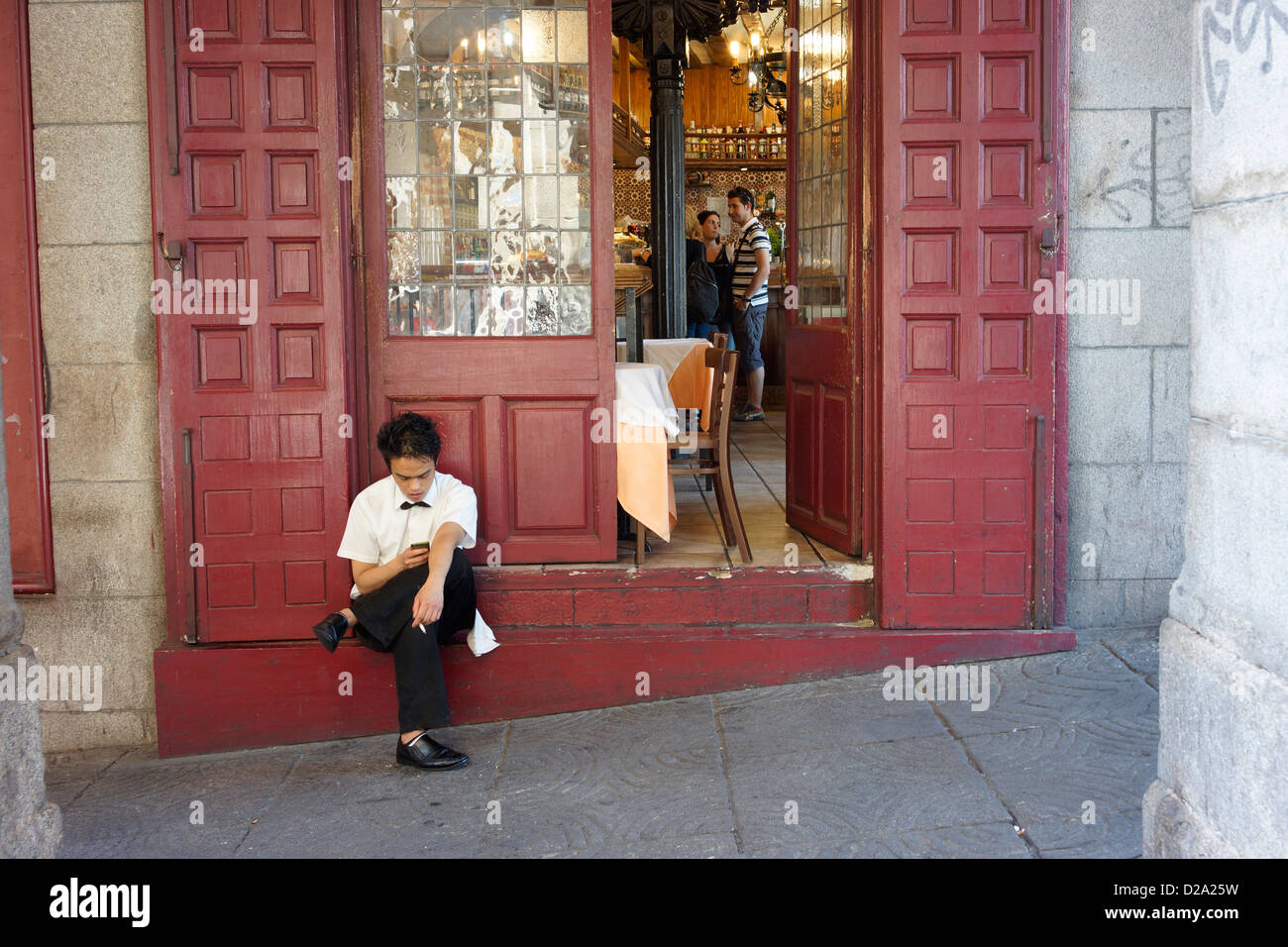 Smoking waiter hi-res stock photography and images - Alamy