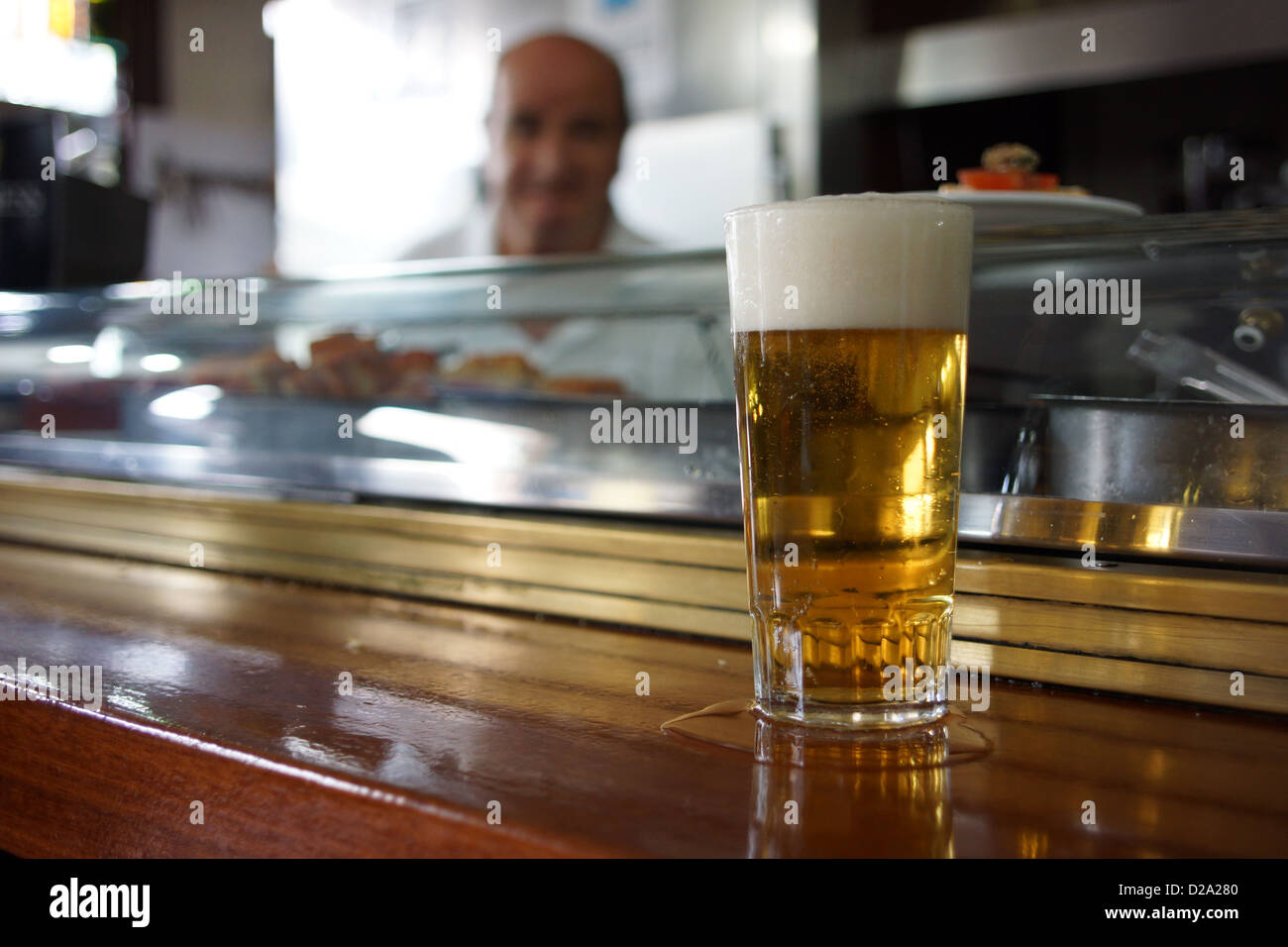 Beer bar hi-res stock photography and images - Alamy