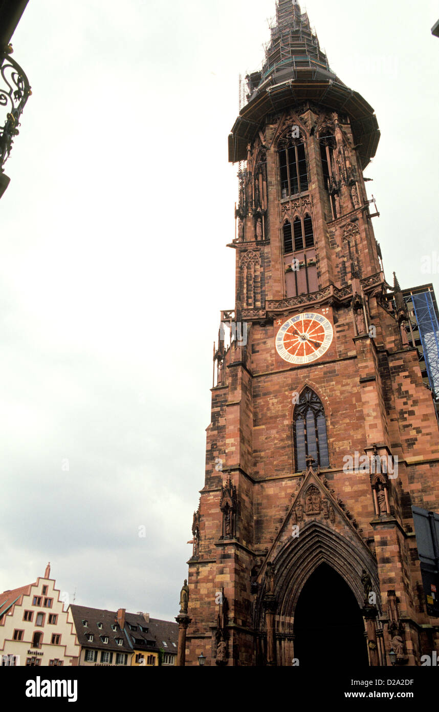 Freiburg cathedral hi-res stock photography and images - Alamy