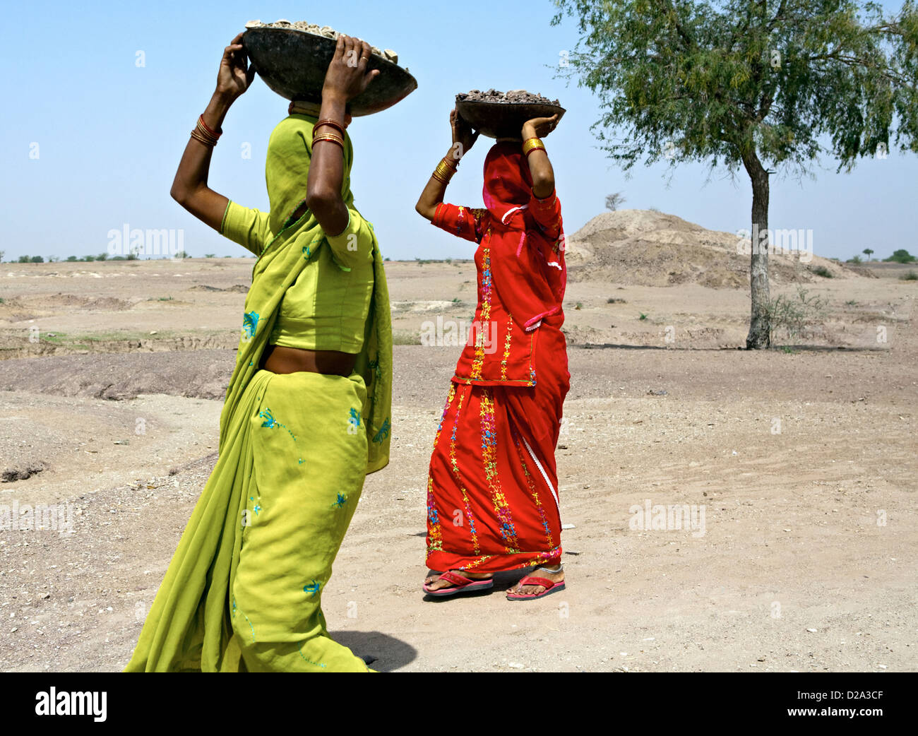 Working Women India High Resolution Stock Photography and Images - Alamy