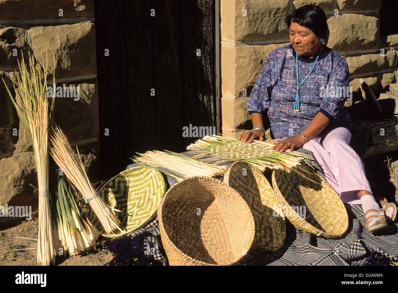 Hopi Indian Basket Weaver Stock Photo - Alamy