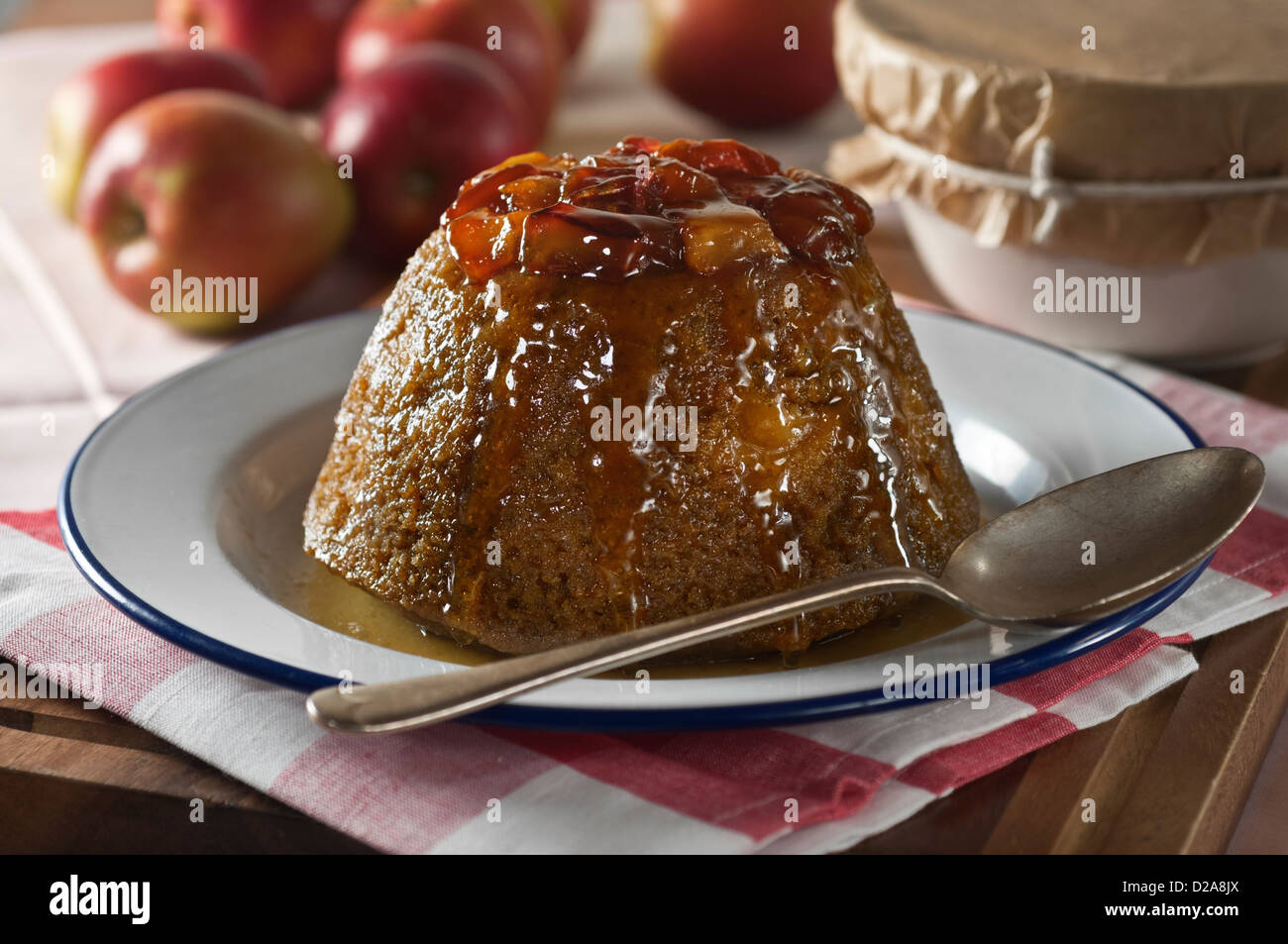 Apple pudding sponge hi-res stock photography and images - Alamy