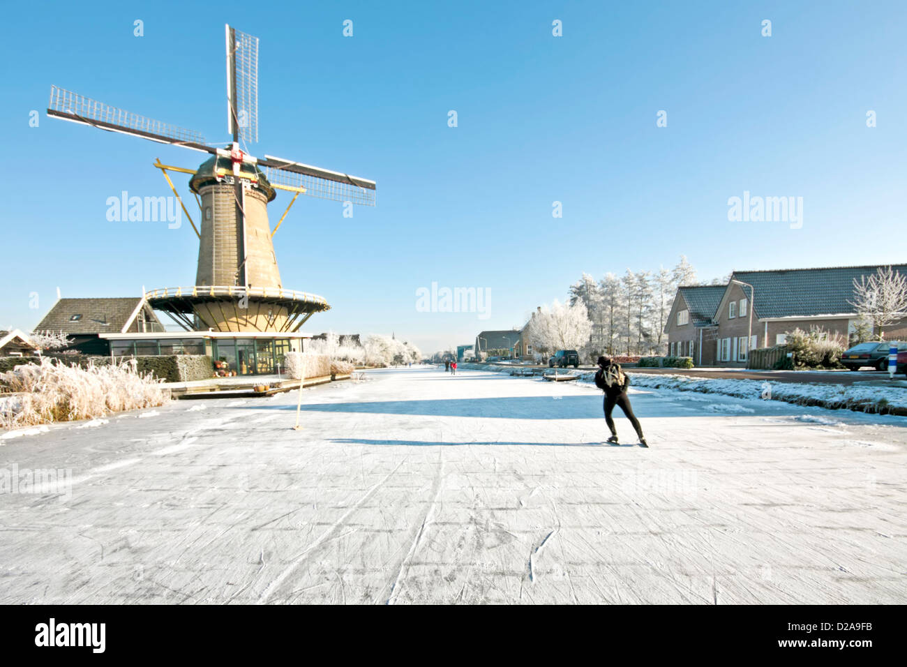 Dutch winter ice skating ice hi-res stock photography and images - Alamy