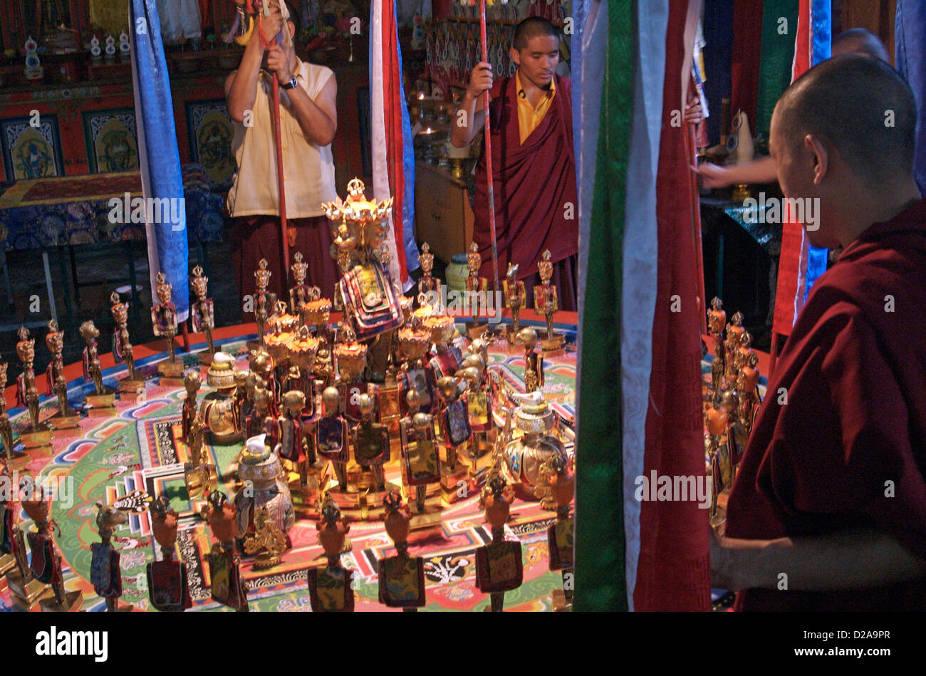 Art buddhist monk hi-res stock photography and images - Alamy