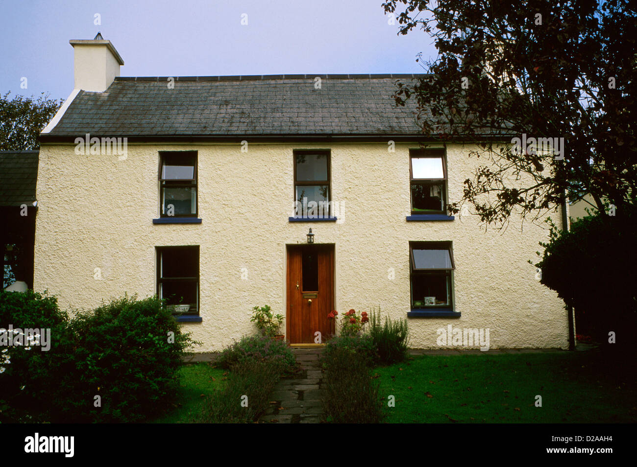 Schull hi-res stock photography and images - Alamy