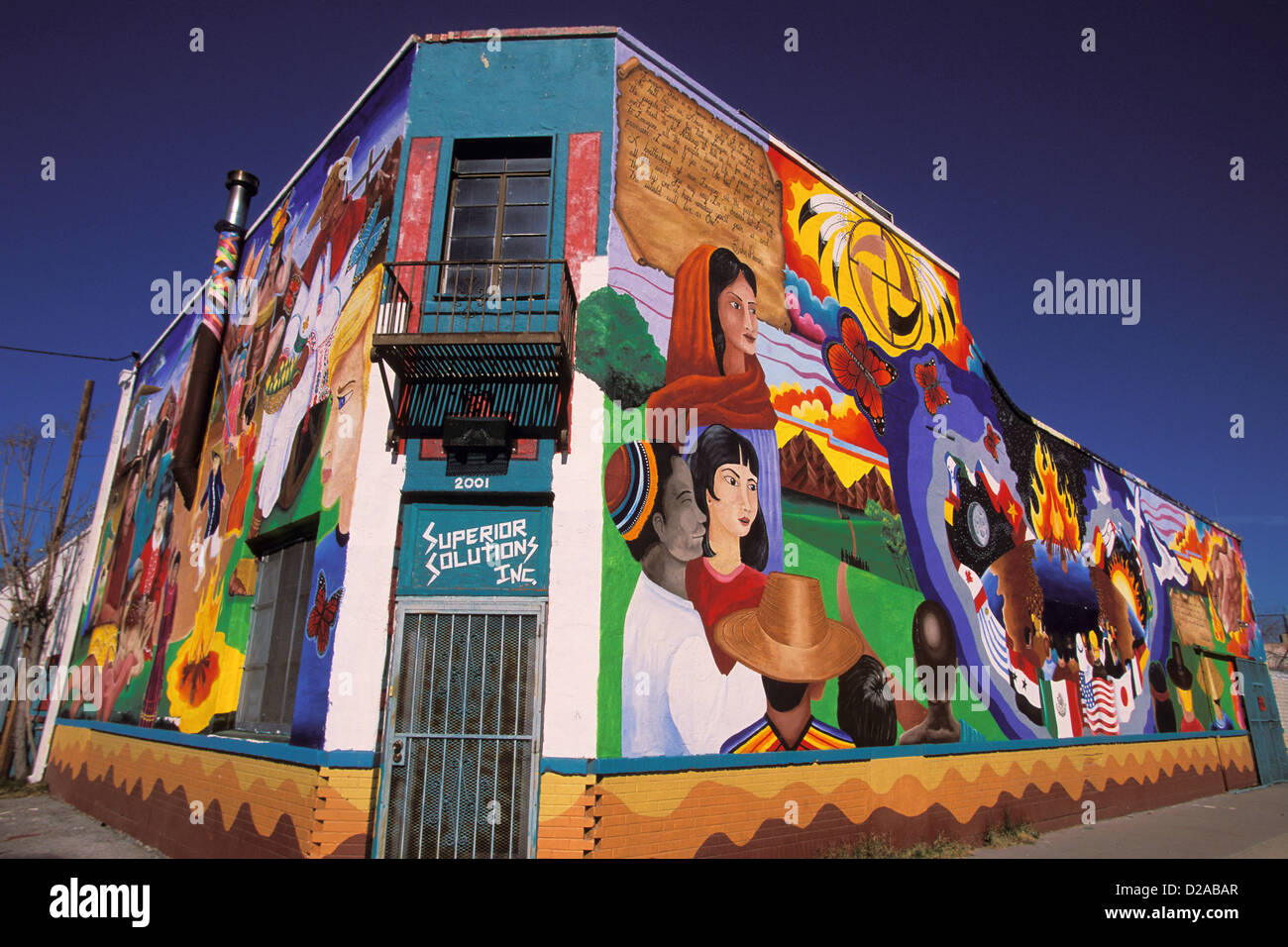 Multicultural mural hi-res stock photography and images - Alamy