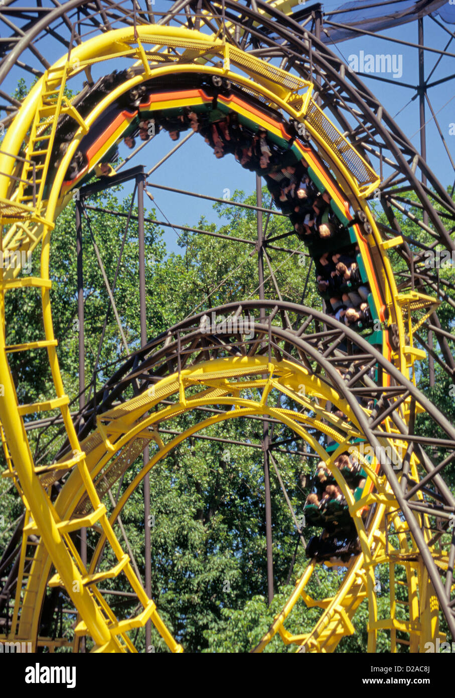 Busch gardens virginia roller coaster hi-res stock photography and ...