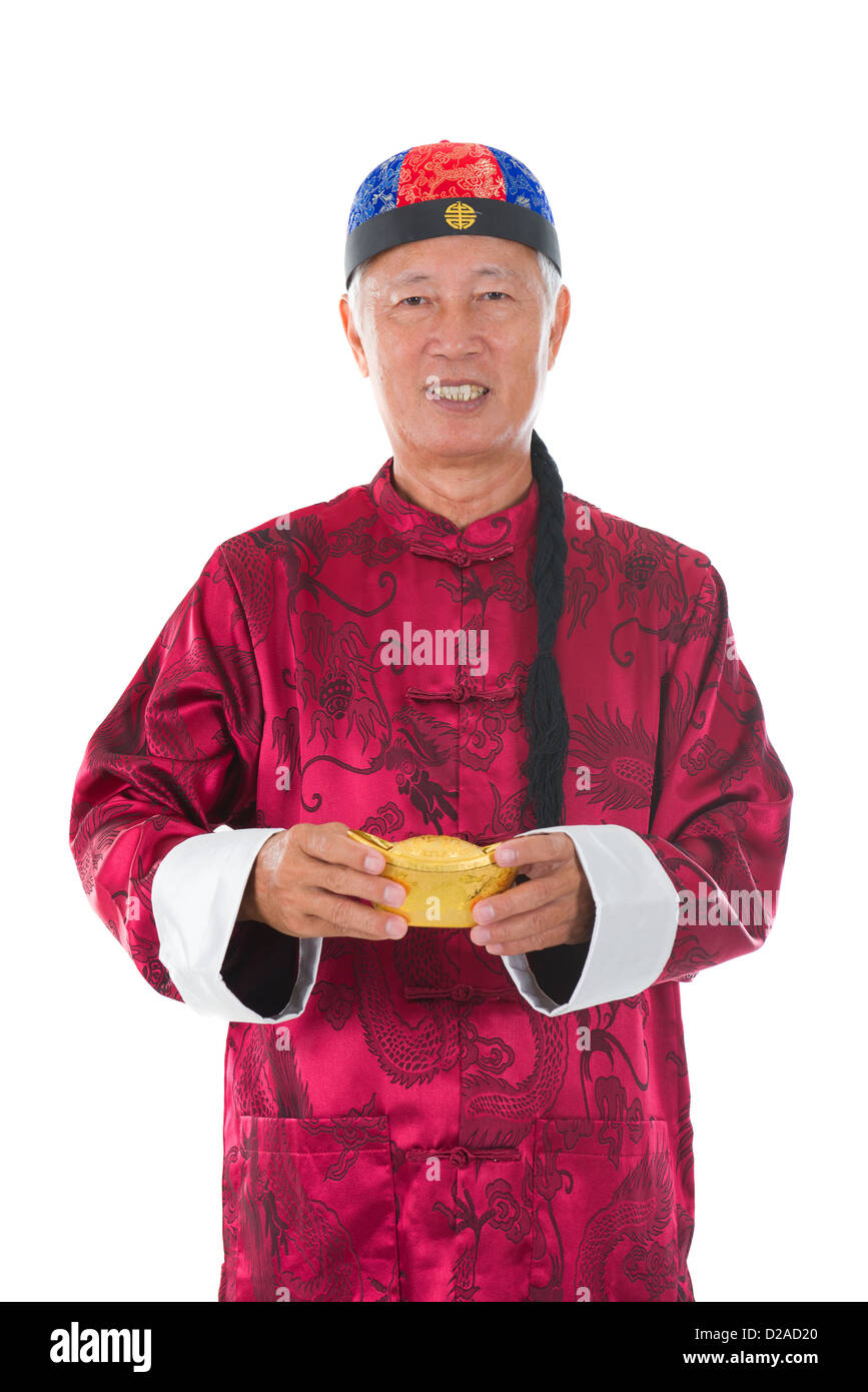 Gesture smiling old chinese man hi-res stock photography and images - Alamy