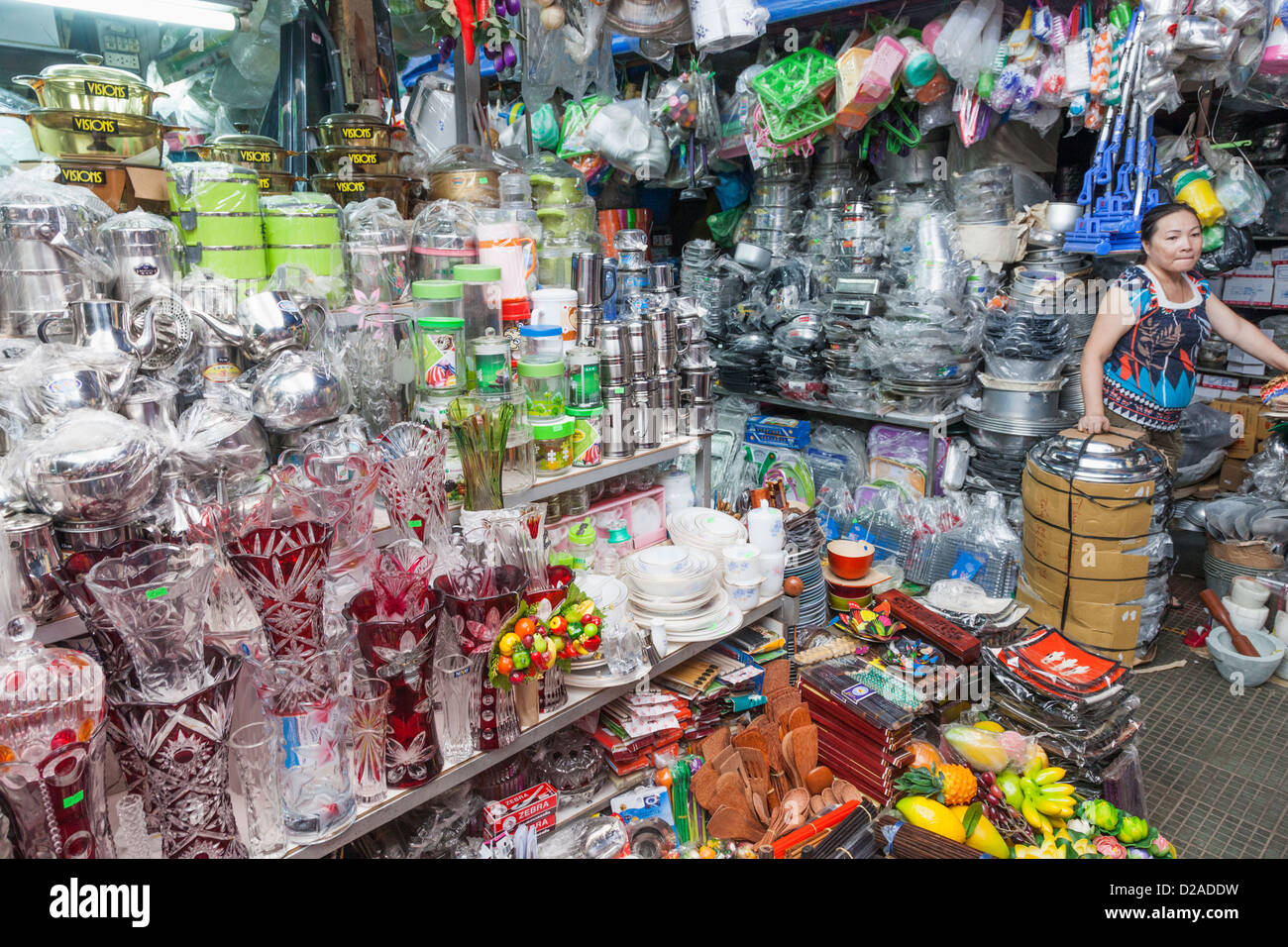 Kitchenwaremarket hi-res stock photography and images - Alamy