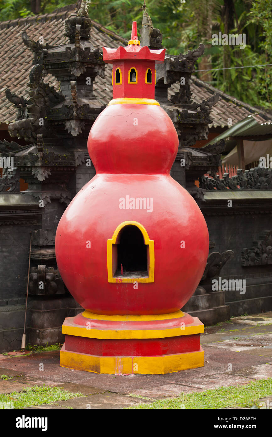 Red hindu shrine in a temple in Bali in Indonesia Stock Photo - Alamy