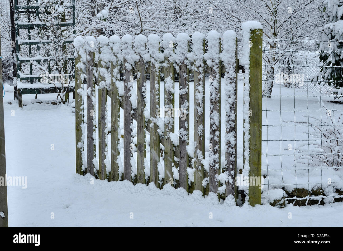 Garden portal hi-res stock photography and images - Alamy