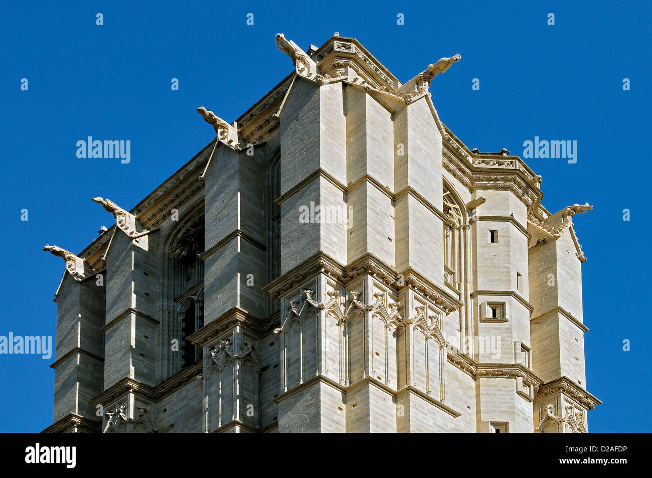 Le mans cathedral hi-res stock photography and images - Alamy