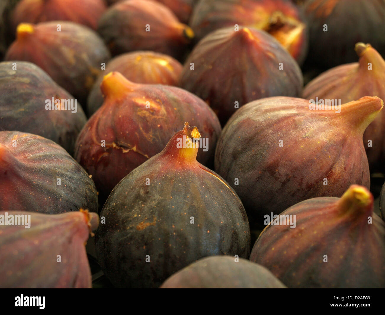 Fig stall hi-res stock photography and images - Alamy
