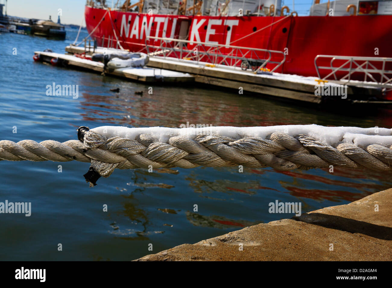Rope boat in river boat hi-res stock photography and images - Alamy