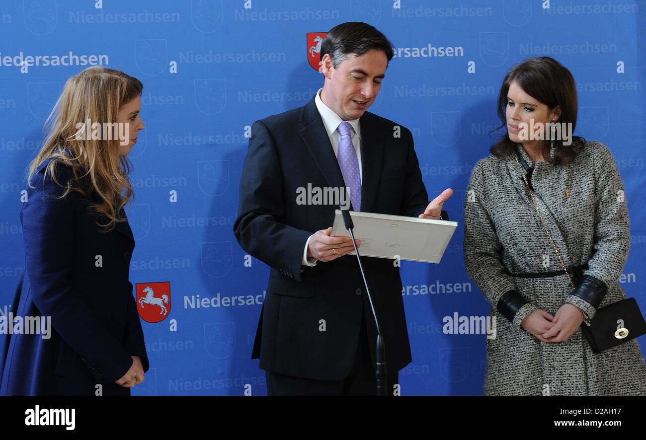 Hanover, Germany. 18th Jan, 2013. British princesses Beatrice (L) and ...